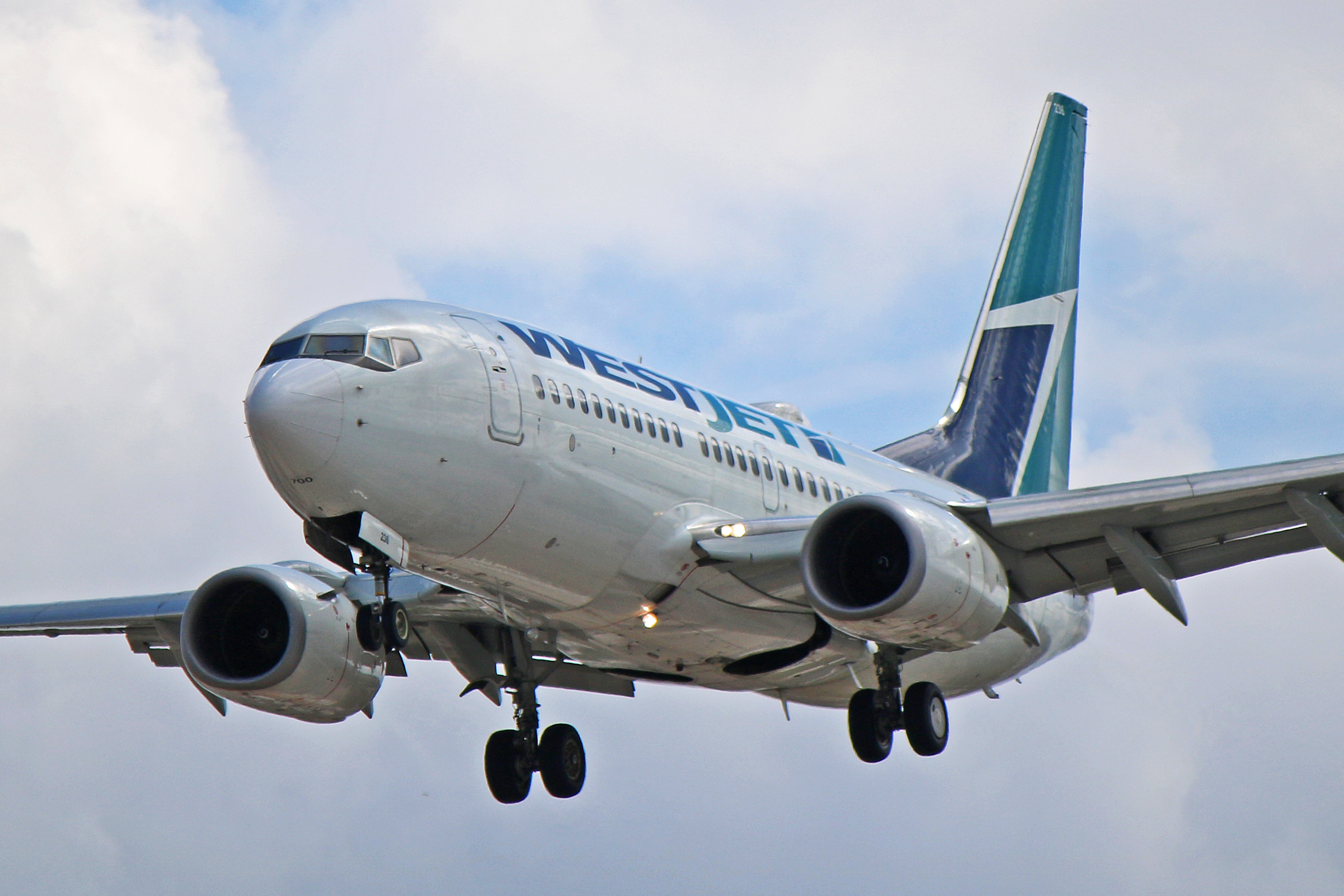 C GWBX WestJet Boeing 737 700 1 Of 56 In Fleet 