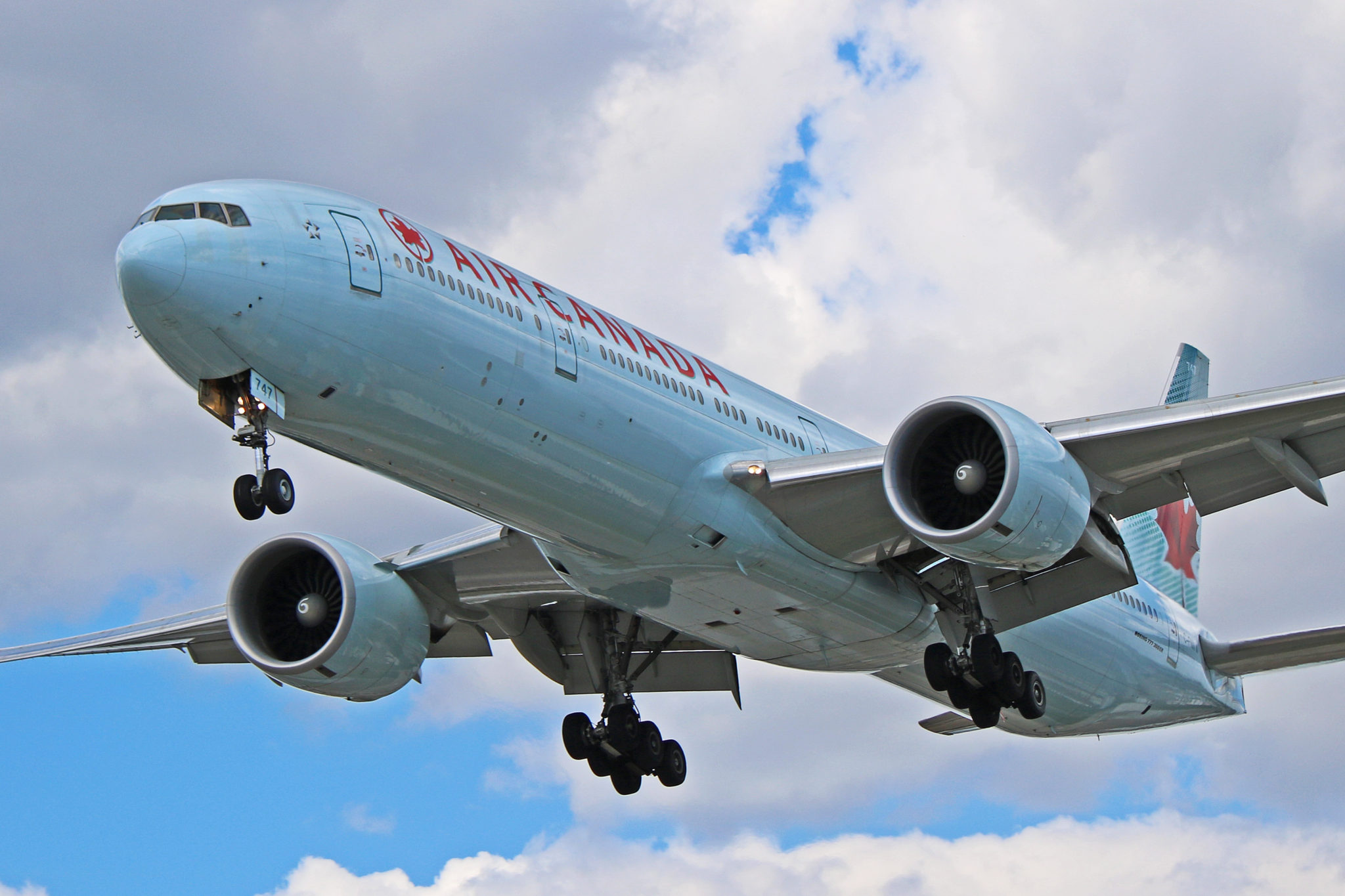 C-FNNW: Air Canada Boeing 777-300ER (3rd Newest In Fleet)